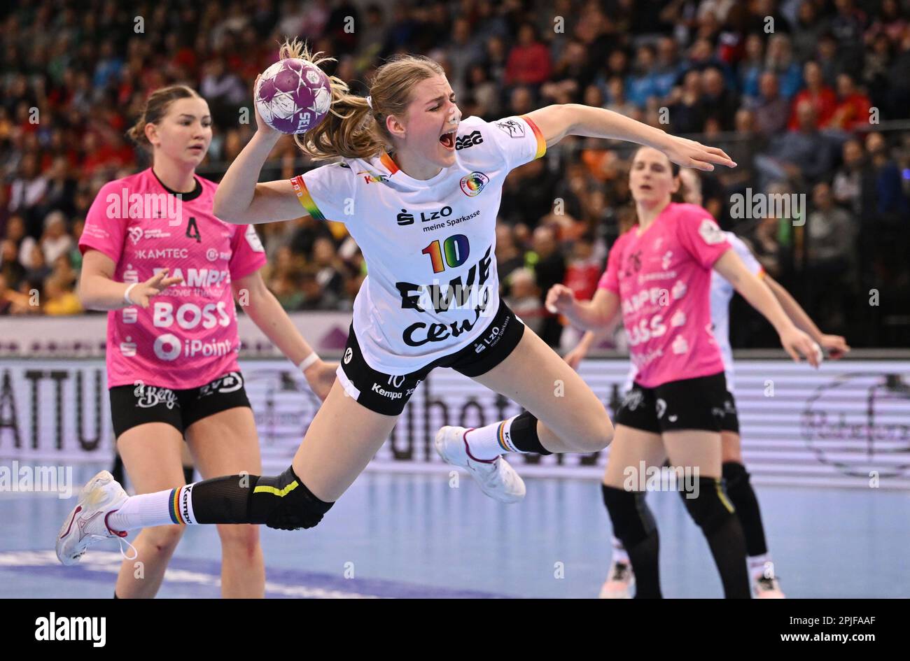 Stuttgart, Germany. 02nd Apr, 2023. Handball, Women: DHB Cup, HSG ...