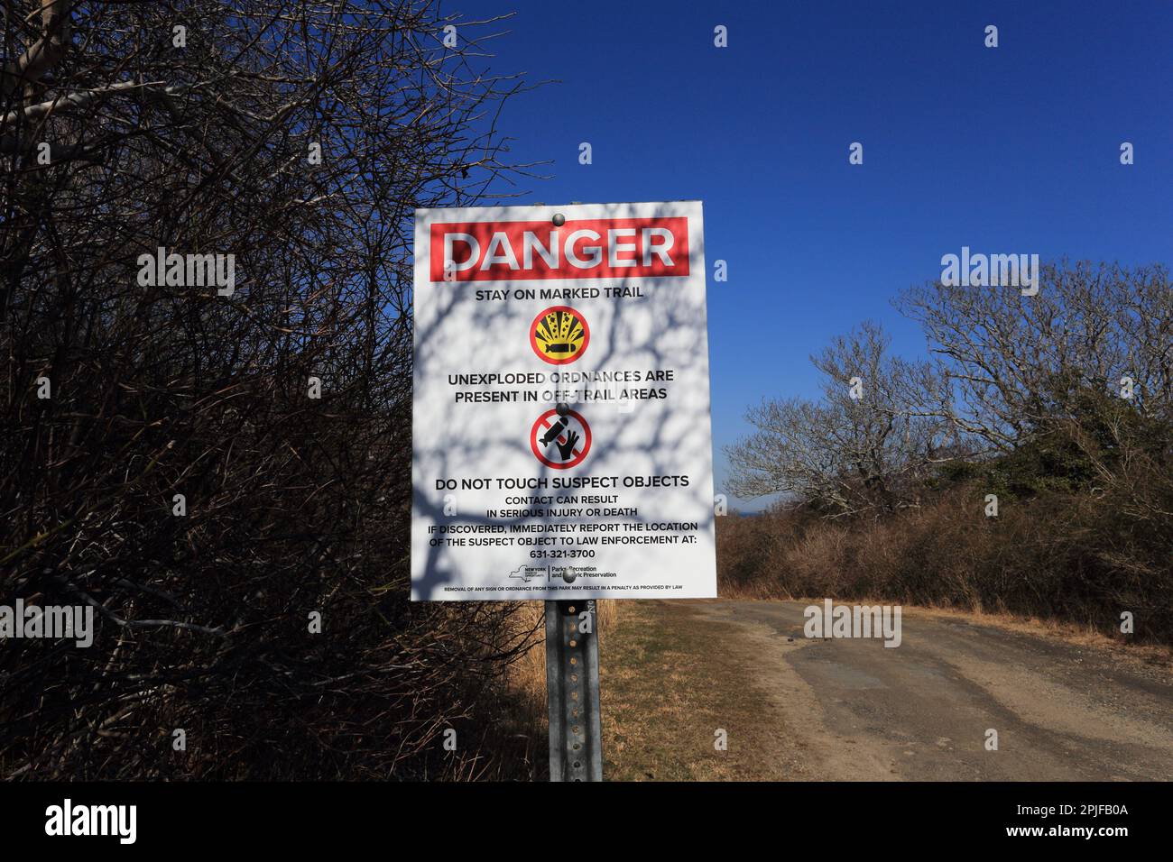 Warning sign Long Island, NY Stock Photo - Alamy