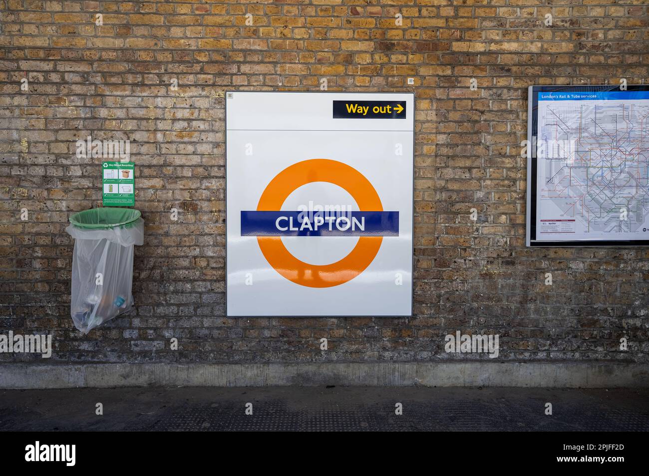 Clapton Overground Station, Clapton, Tottenham, London Stock Photo - Alamy