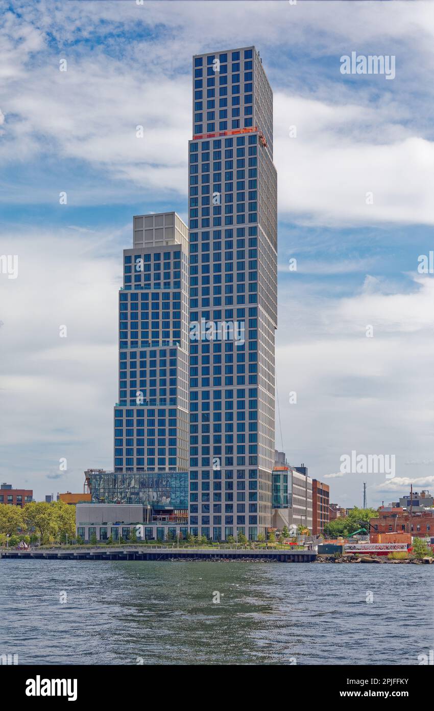 Eagle + West, interlocking white apartment towers on the Greenpoint ...