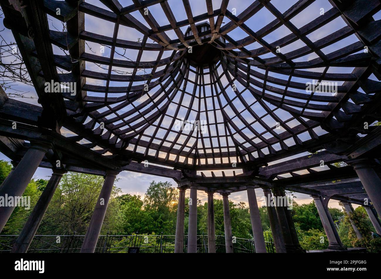 Hampstead Pergola, The Hill Garden, Hill House, Inverforth Close Stock ...