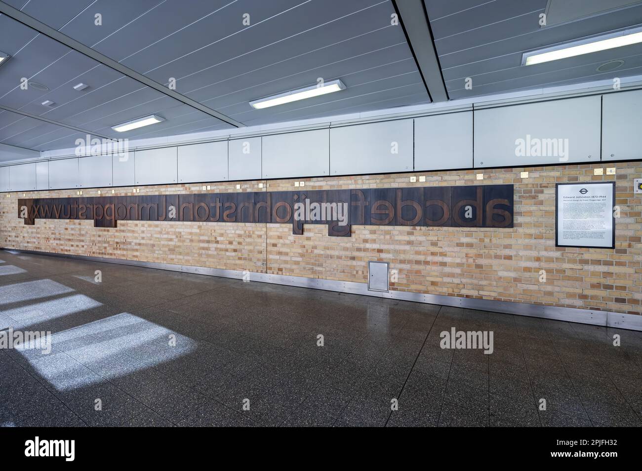 Edward Johnston Memorial Design by Fraser Muggeridge, 2017 Farringdon ...