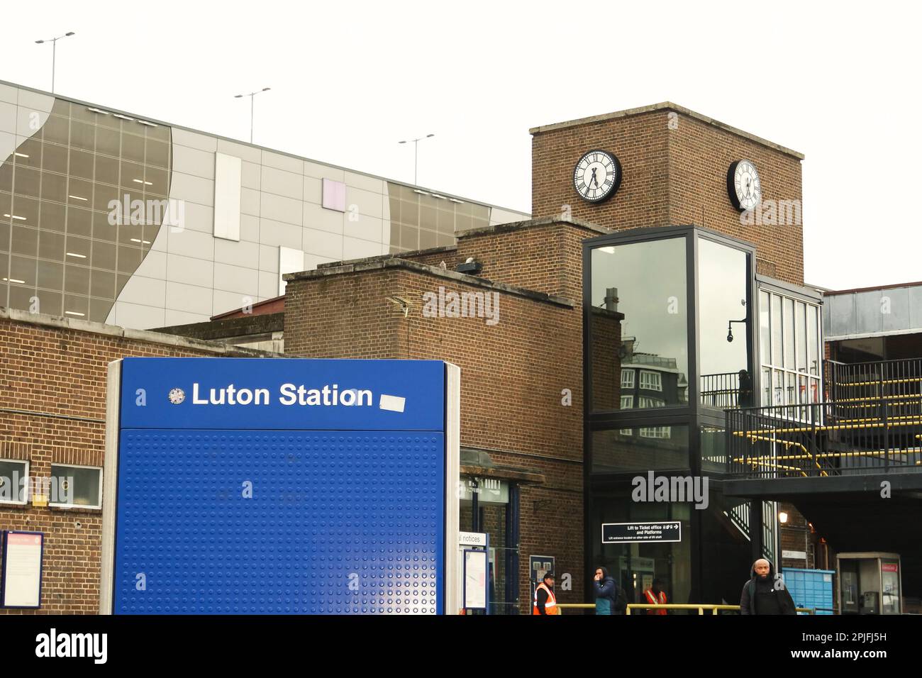 01 april 2023 hi-res stock photography and images - Alamy