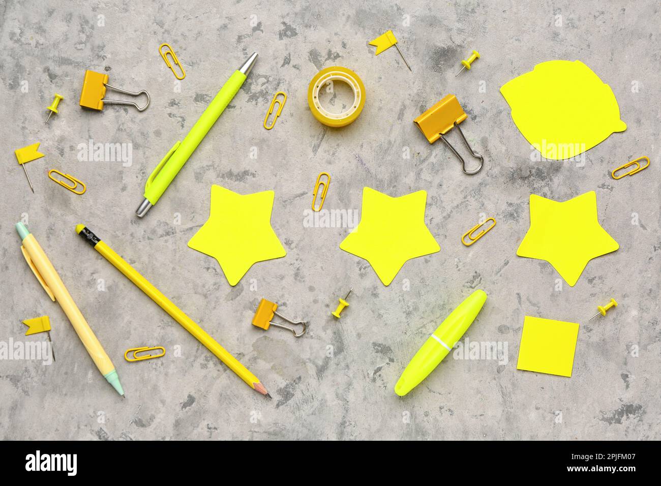 Sticky notes and stationery on grunge background Stock Photo - Alamy