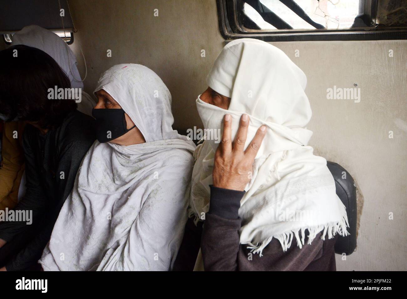 Peshawar, Pakistan. 31st Mar, 2023. Card registration of transgenders ...