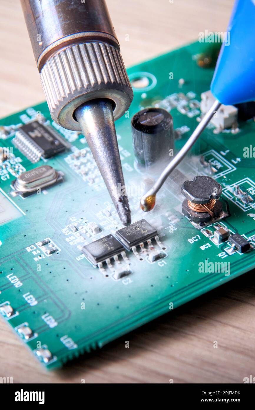 Poor soldering hi-res stock photography and images - Alamy
