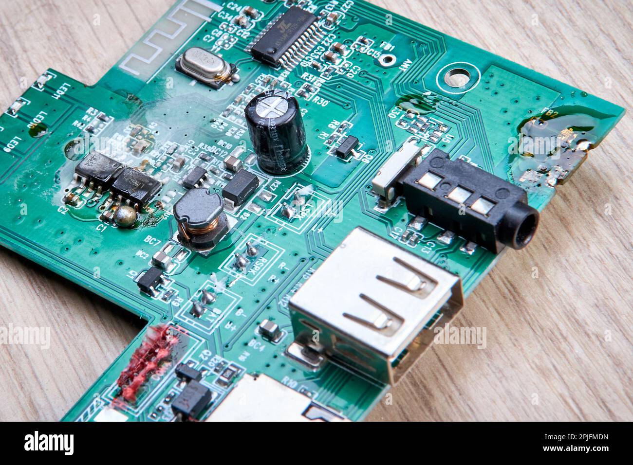 Unprofessional repair of the electrical board of the device, poorly ...