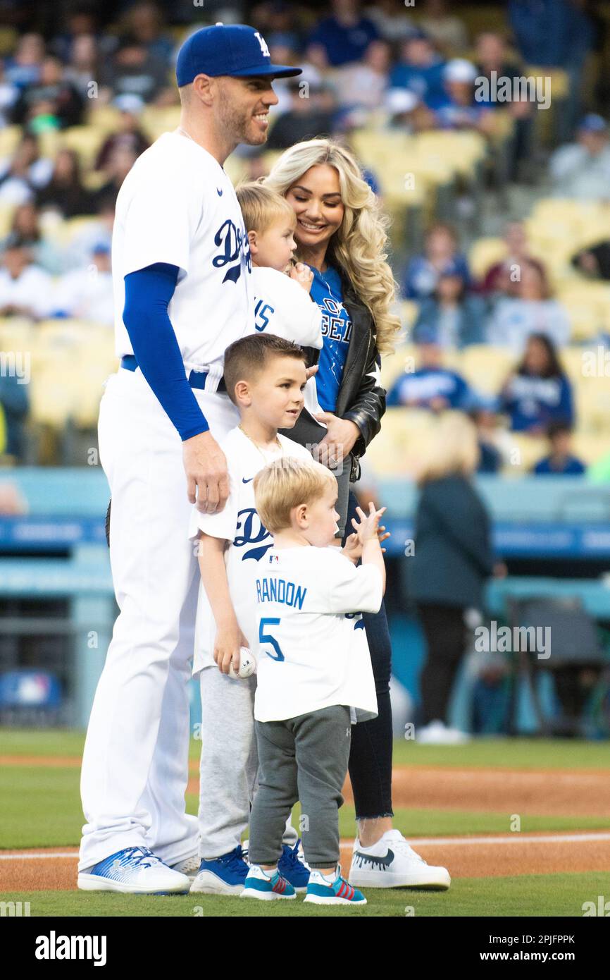Los Angeles Dodgers first baseman Freddie Freeman (5) and family before ...