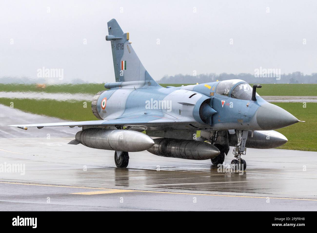 Dassault mirage 2000i hi-res stock photography and images - Alamy