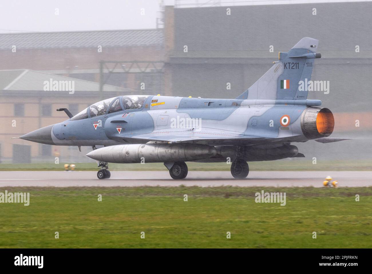 Dassault mirage 2000i hi-res stock photography and images - Alamy