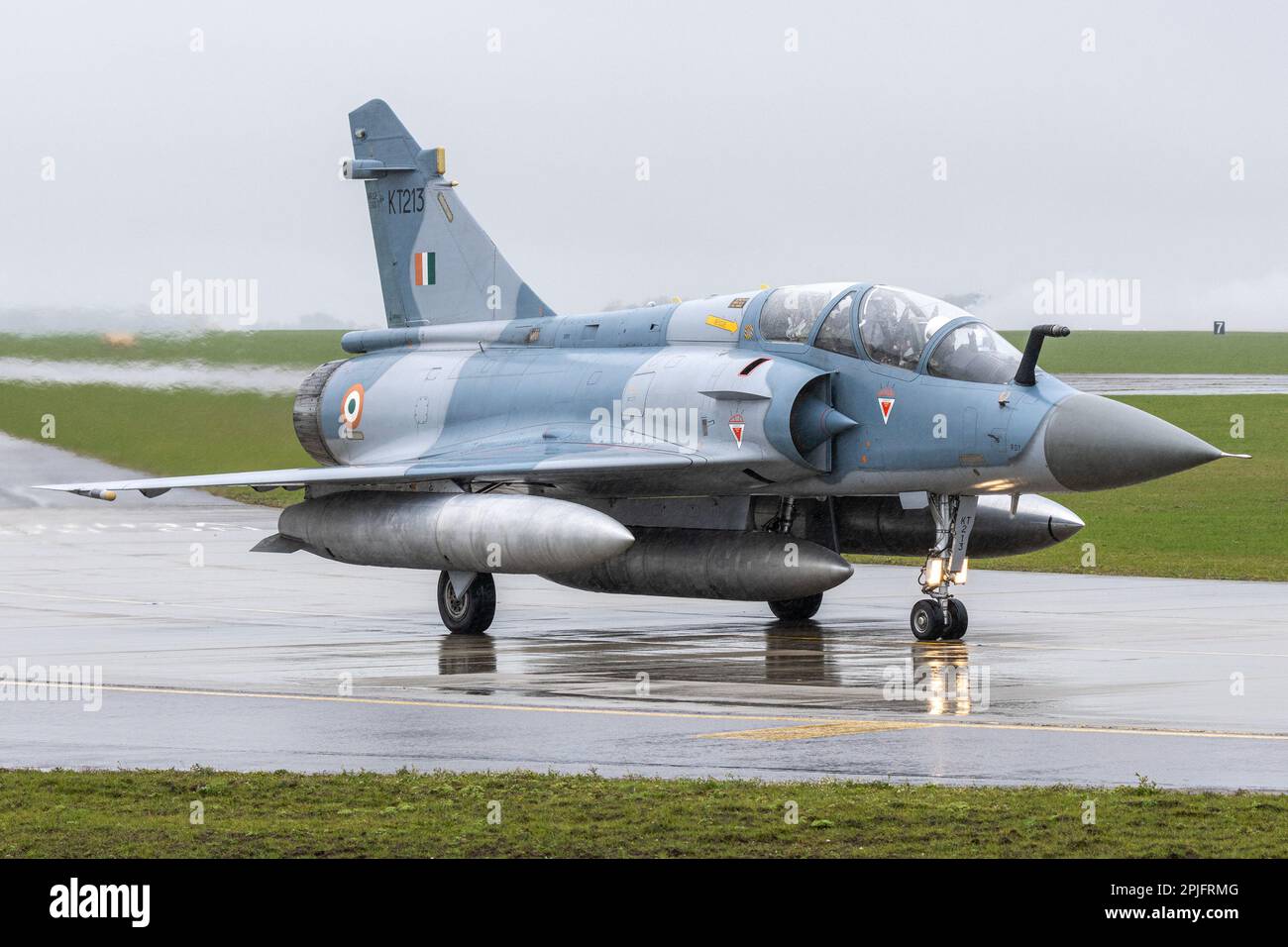 Dassault mirage 2000i hi-res stock photography and images - Alamy