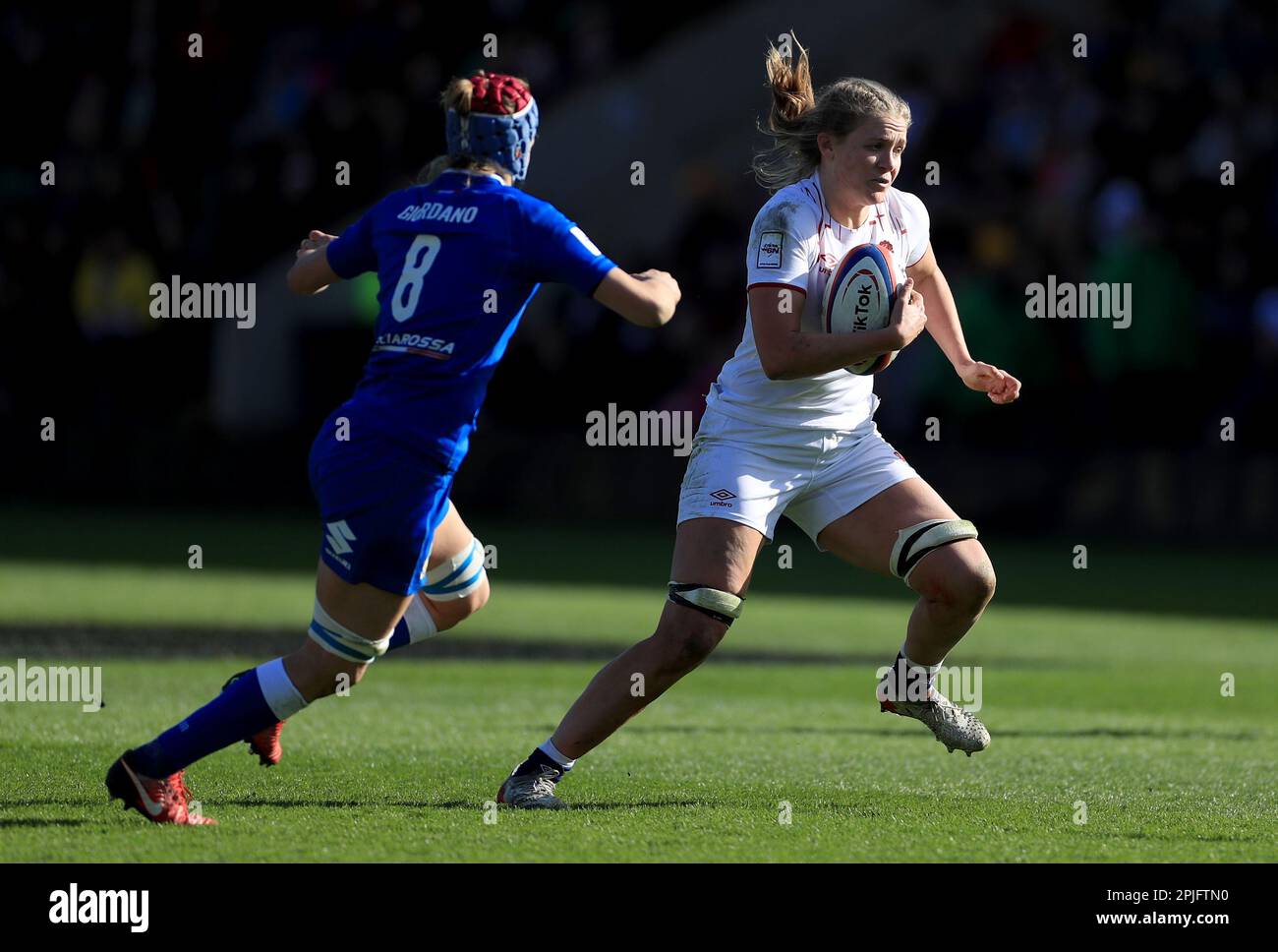 England’s Zoe Aldcroft gets past Italy’s Elisa Giordano during the ...