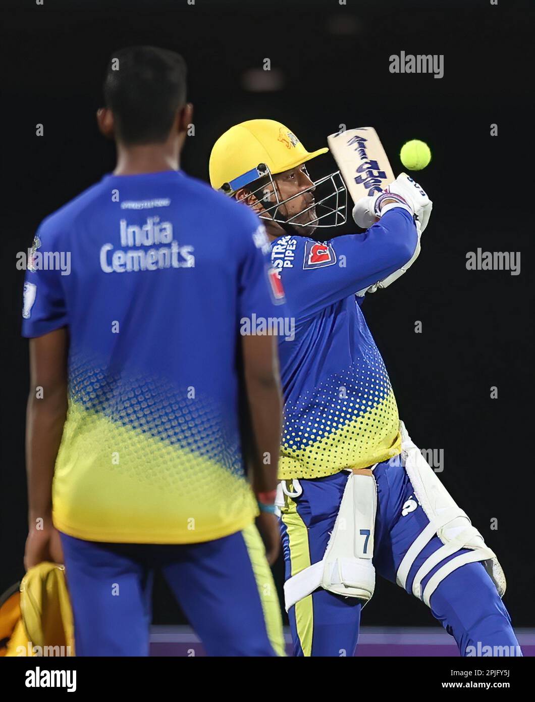Dhoni csk hi-res stock photography and images - Alamy