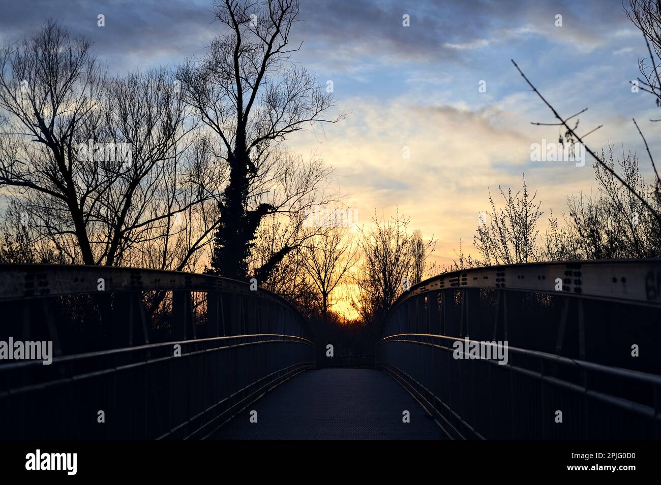Tall iron bridge in lake hi-res stock photography and images - Alamy
