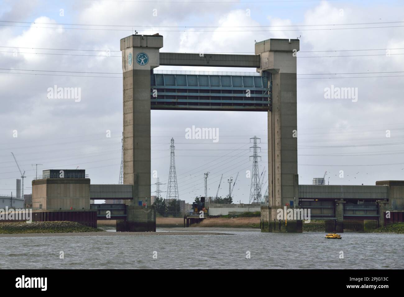 Active flood defence hi-res stock photography and images - Alamy