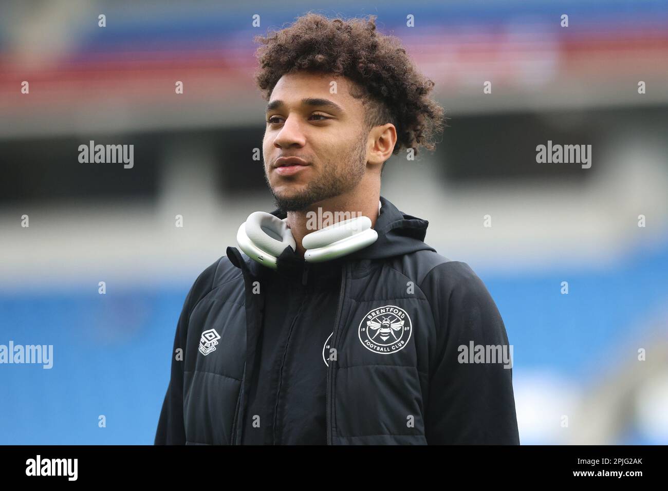 Brentford fc player hi-res stock photography and images - Alamy