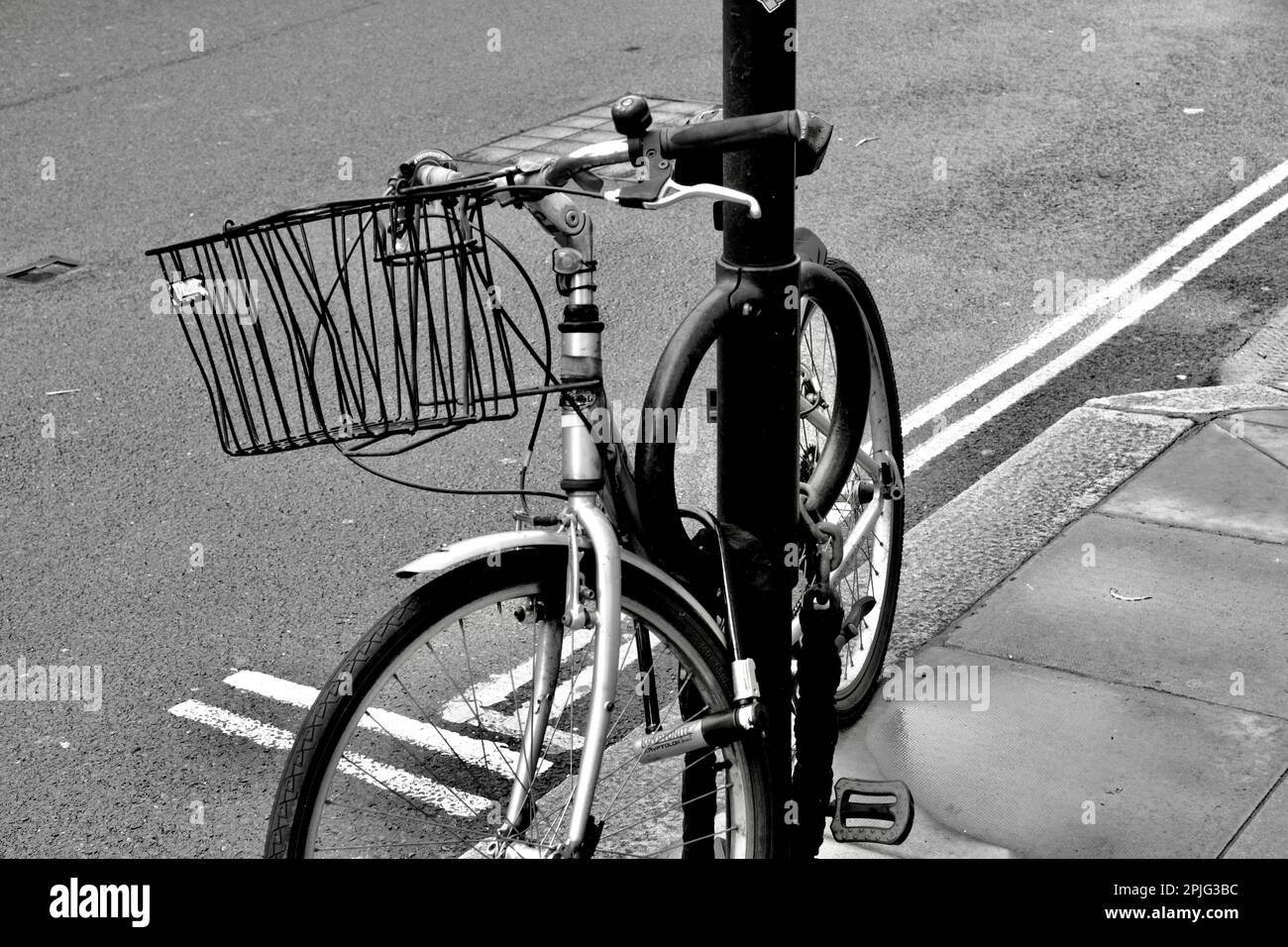 Green Eco friendly, sustainable methods of travelling around central ...