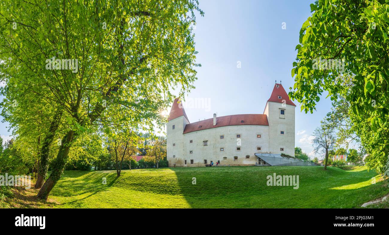Orth an der Donau: Schloss Orth Castle, national park center in Donau ...