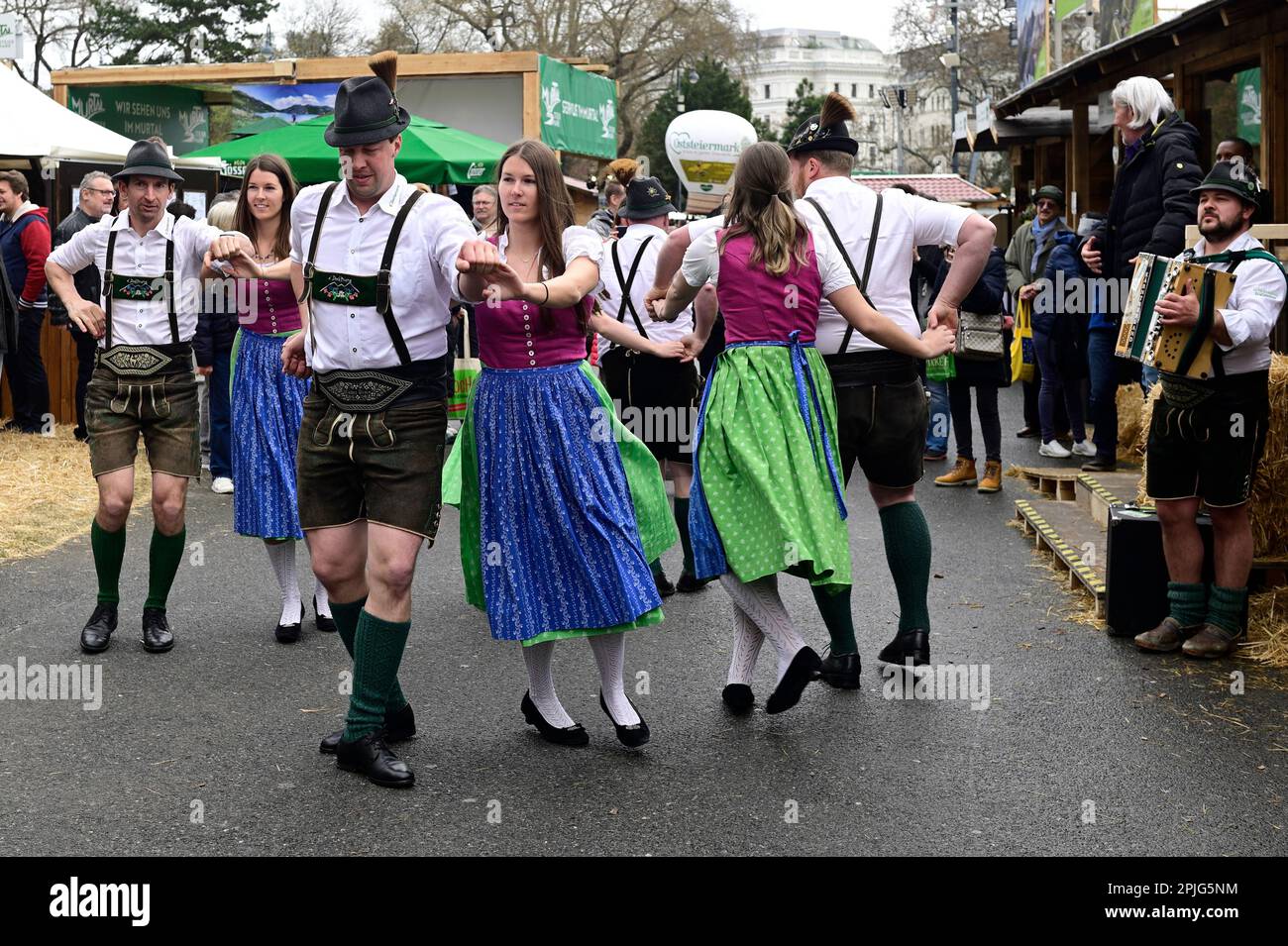 Austrian dance group austrian customs hi-res stock photography and ...
