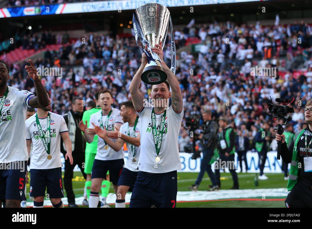 Wembley Stadium, London, UK. 2nd Apr, 2023. Papa Johns Trophy Football ...