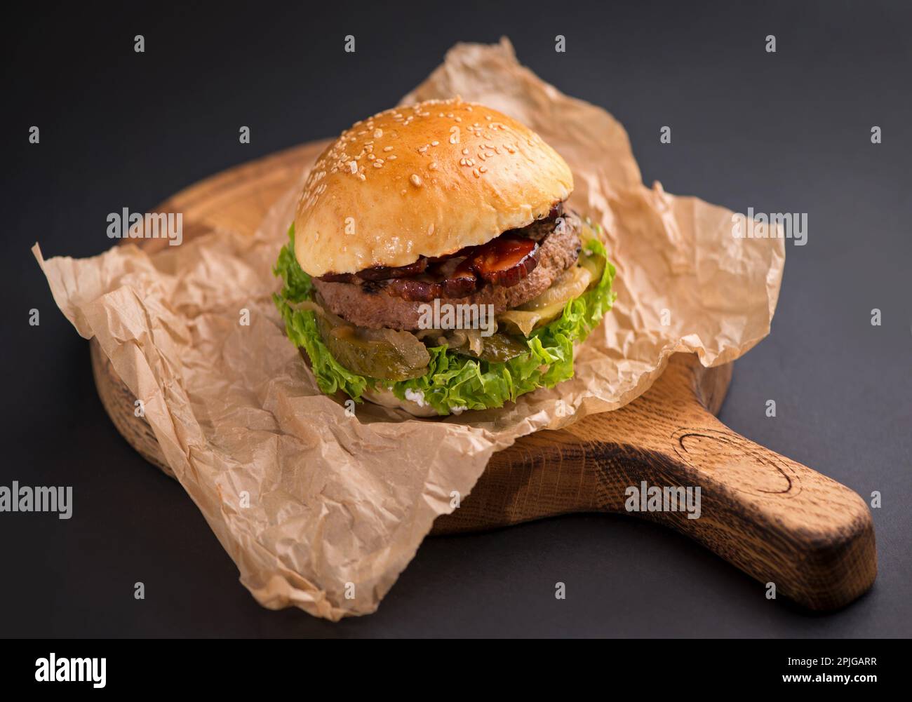 Perfect hamburger classic burger american cheeseburger with cheese ...