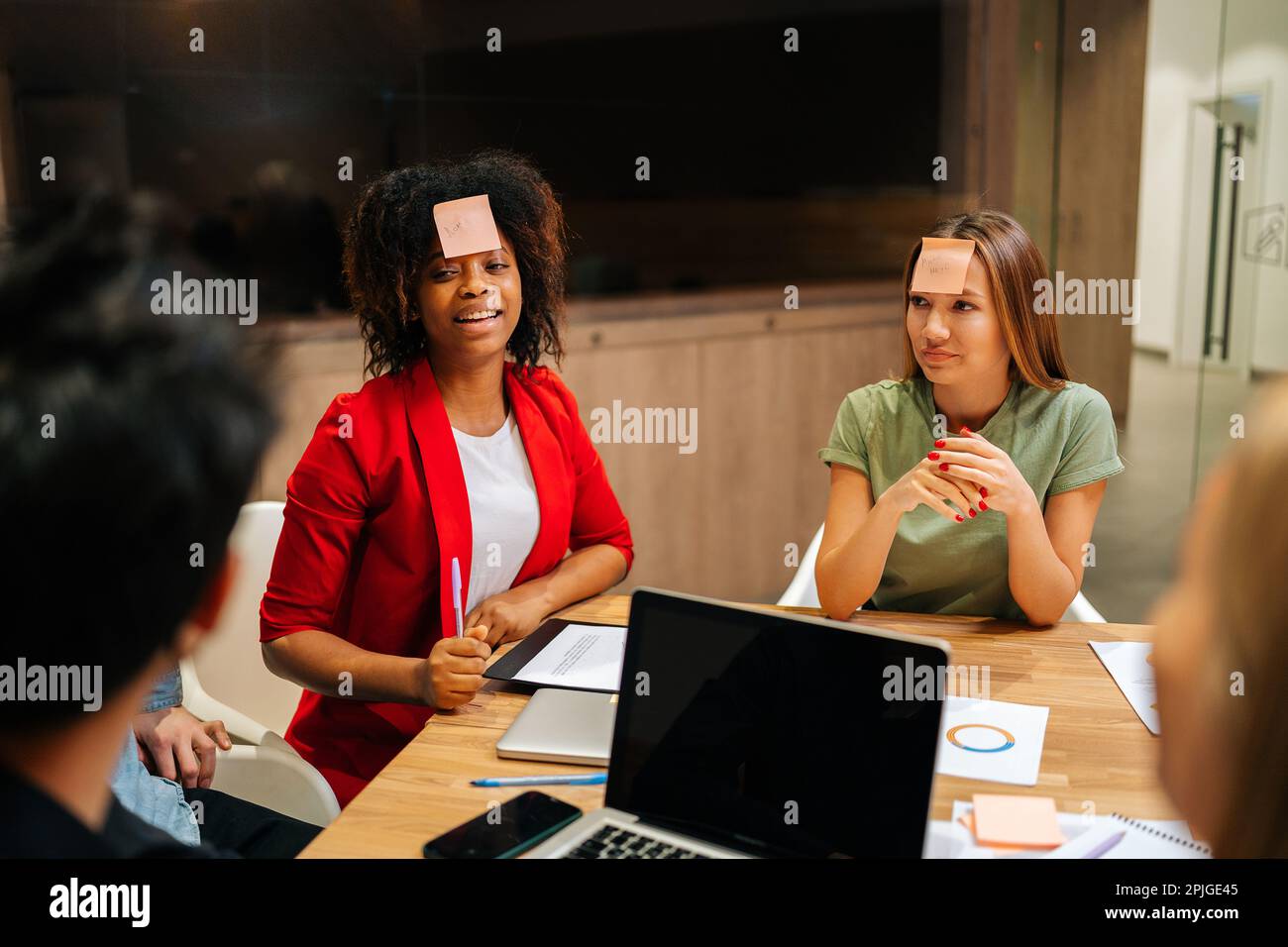 Business game department man hi-res stock photography and images - Alamy