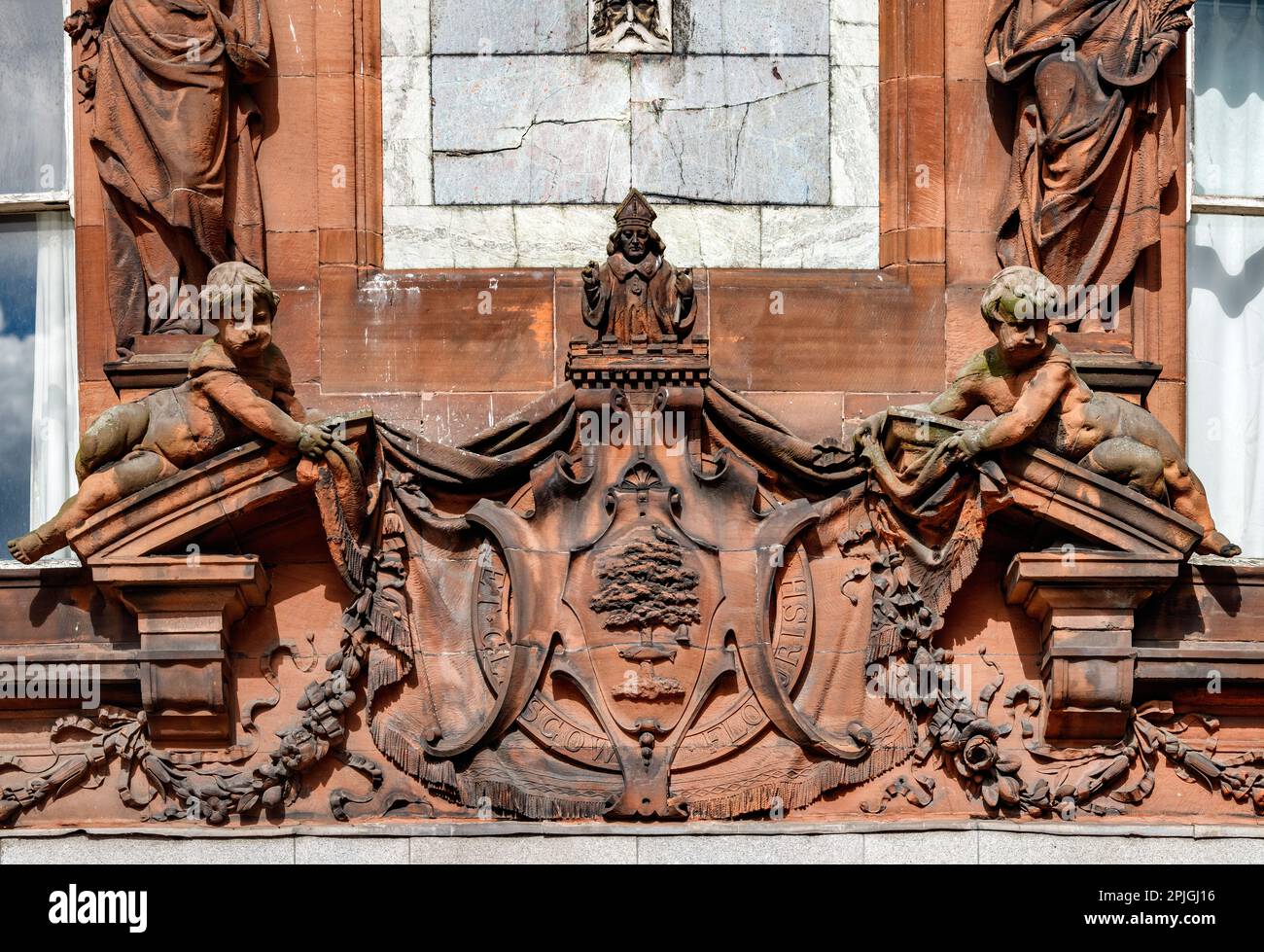 Lockdown message from St George's Mansions Stock Photo - Alamy