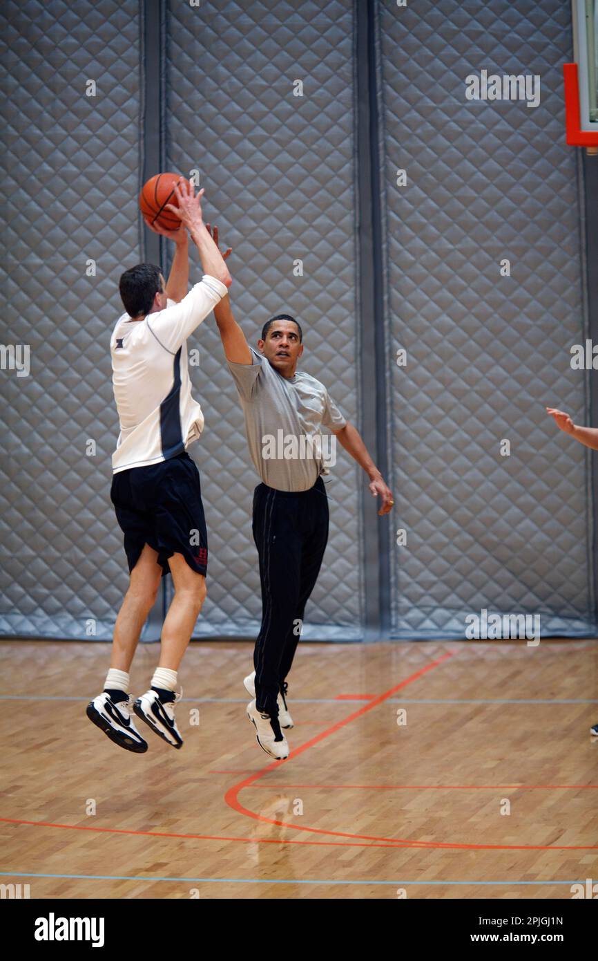 President Barack Obama plays basketball at the U.S. Department of ...