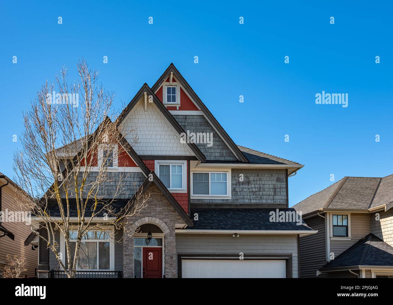 Suburban luxury house houses hi-res stock photography and images - Alamy