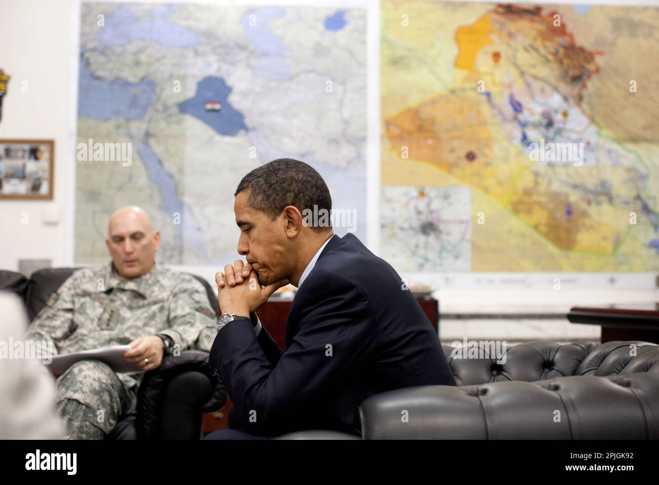 President Barack Obama meets with General Raymond T. Odierno ...