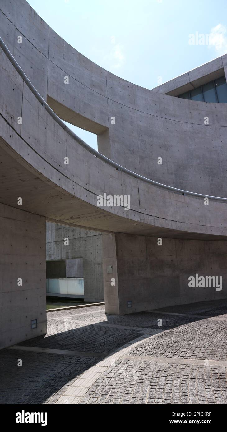 Osaka Prefectural Sayamaike Museum by Tadao Ando: Water and Architecture Stock Photo - Alamy