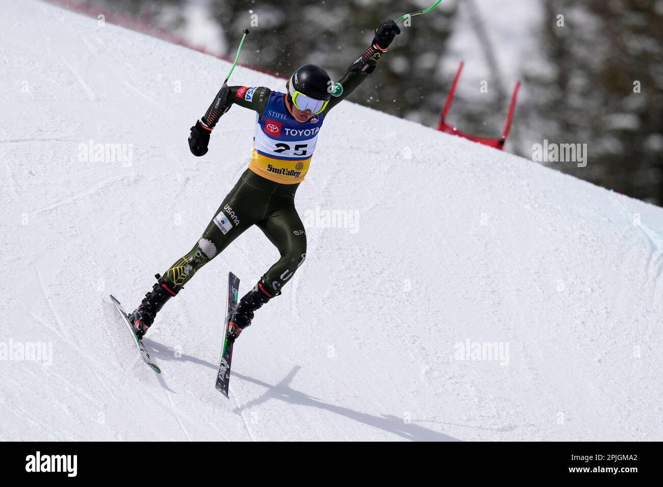 Townsend Mikell competes in the men's super-G ski race during the U.S ...