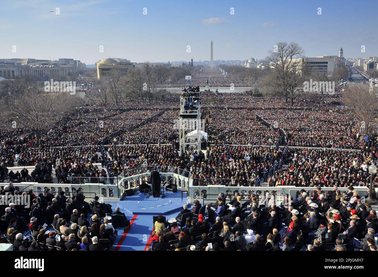 President Barack Obama gives his inaugural address to a worldwide ...