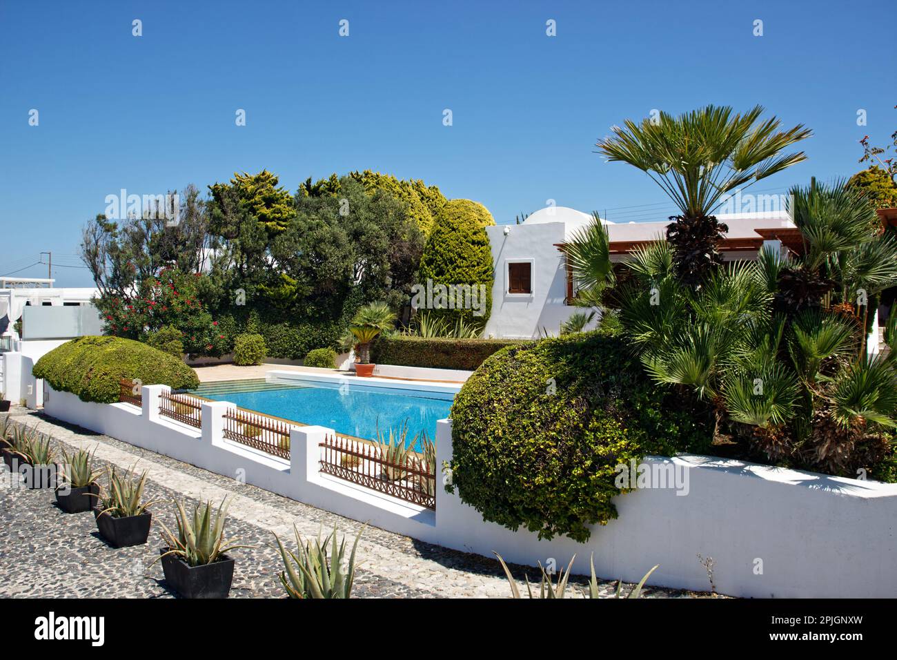 Beautiful pool in santorini hi-res stock photography and images - Alamy