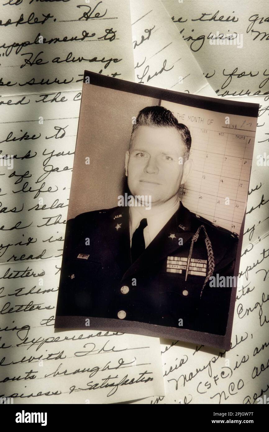 1960 to hand written letter and photo of a career Army officer, still ...