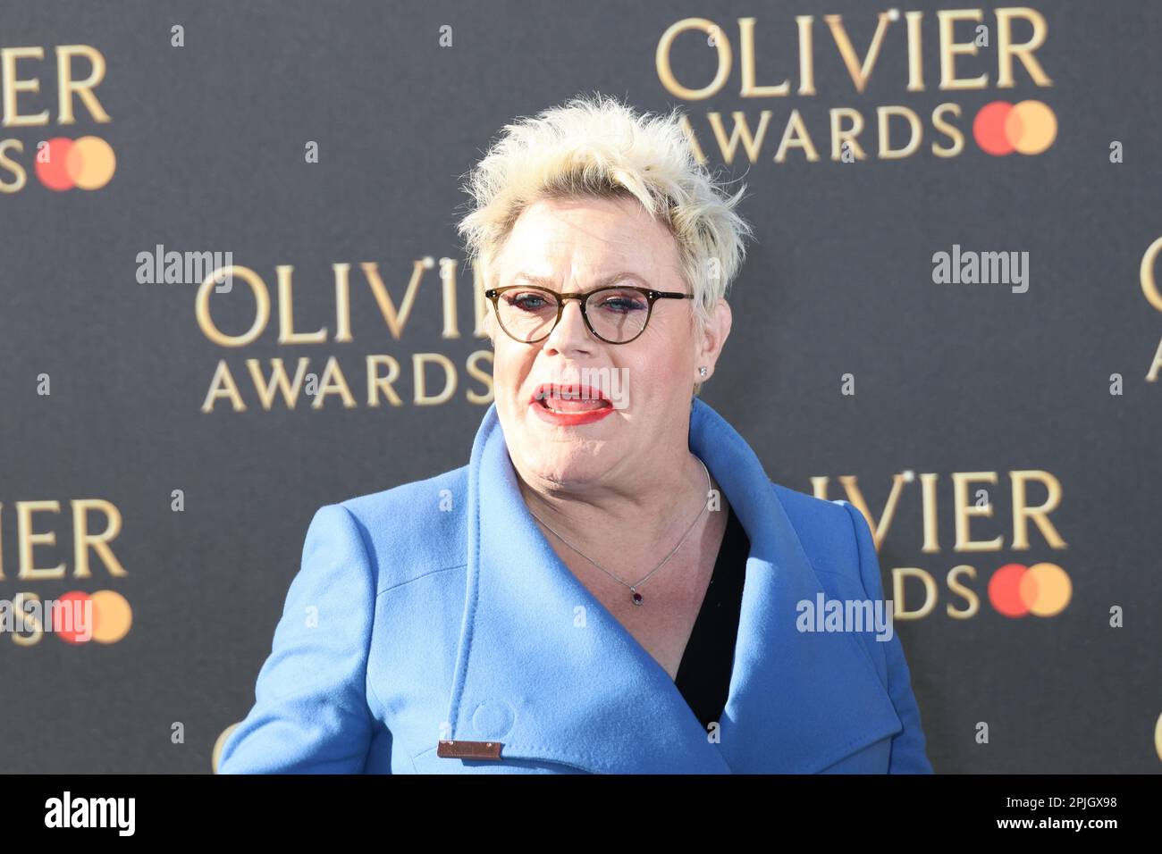 Suzy eddie izzard hi-res stock photography and images - Alamy