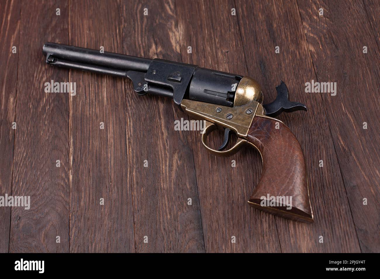 Colt dragoon revolver hi-res stock photography and images - Alamy