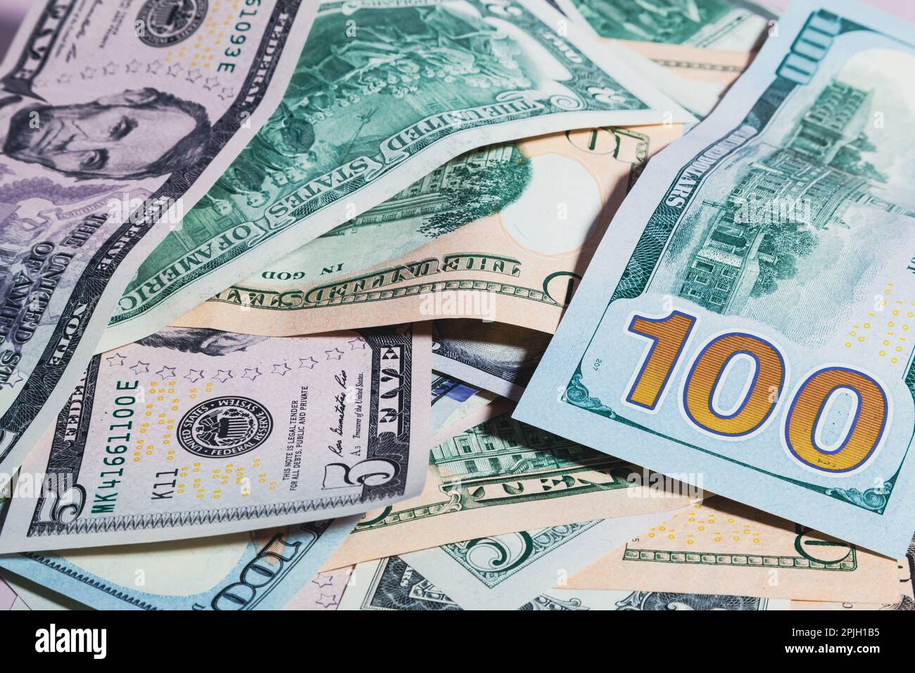 Close up us dollars hi-res stock photography and images - Alamy