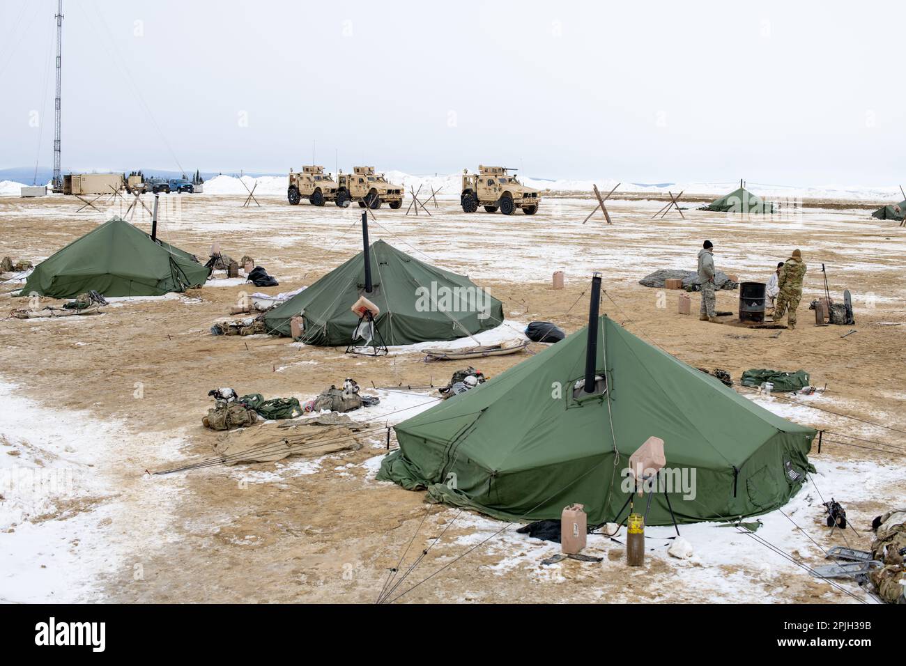 U.S. Army Soldiers assigned to the 1st Infantry Brigade Combat Team ...