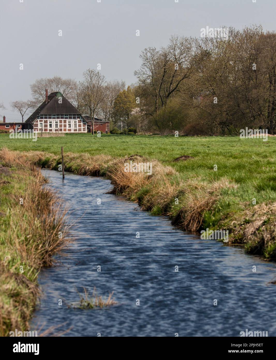 Lower saxony germany farm hi-res stock photography and images - Alamy