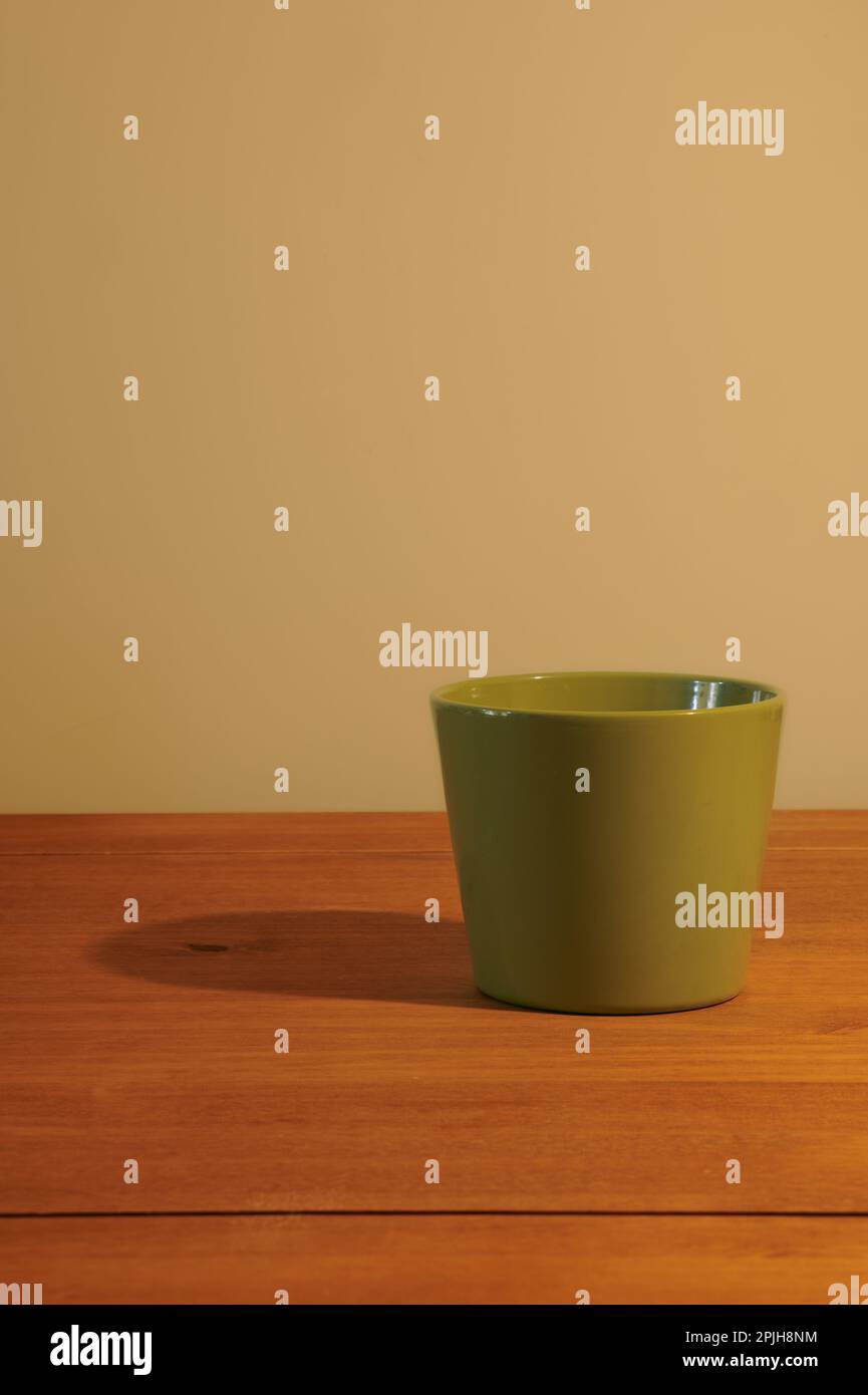 Green light pot hi-res stock photography and images - Alamy