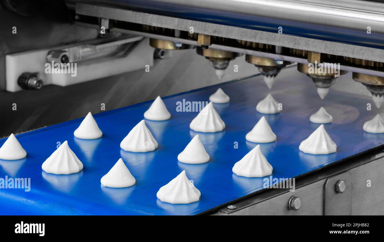 industrial production of bakery products on an assembly line - technology and machinery in the ...