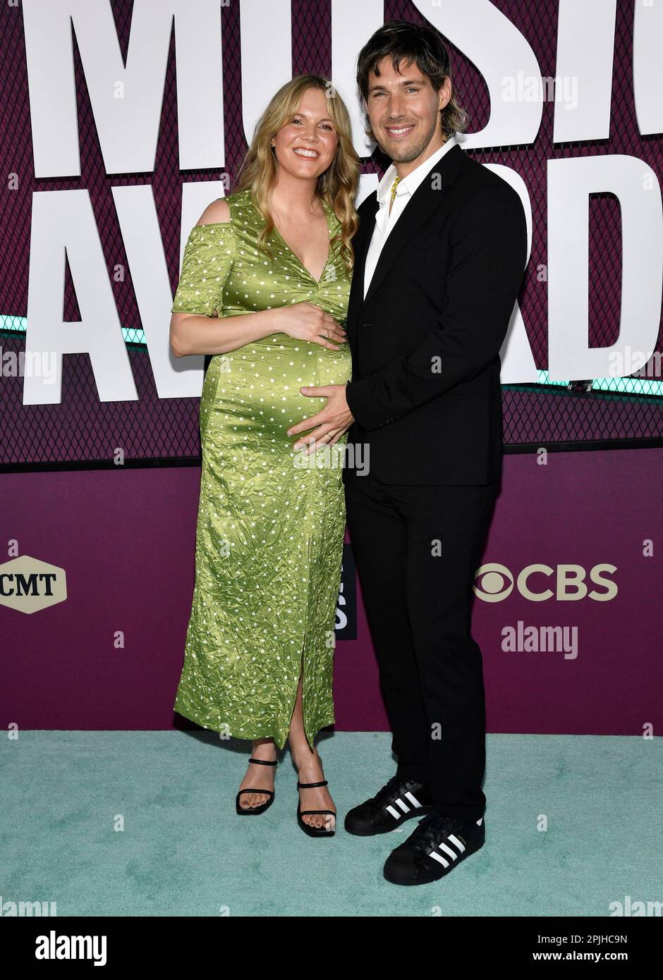 Jake Scott, right, and Rachel Scott arrive at the CMT Music Awards on ...
