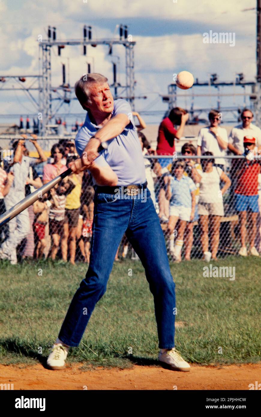 President Jimmy Carter, VP Walter Mondale and teams play softball in ...
