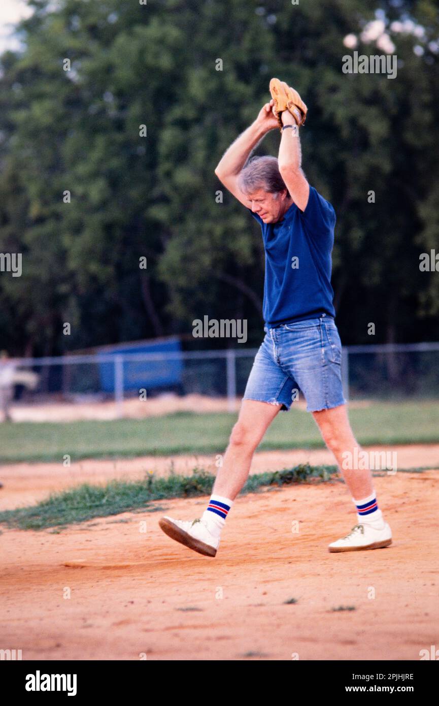 President Jimmy Carter, VP Walter Mondale and teams play softball in ...