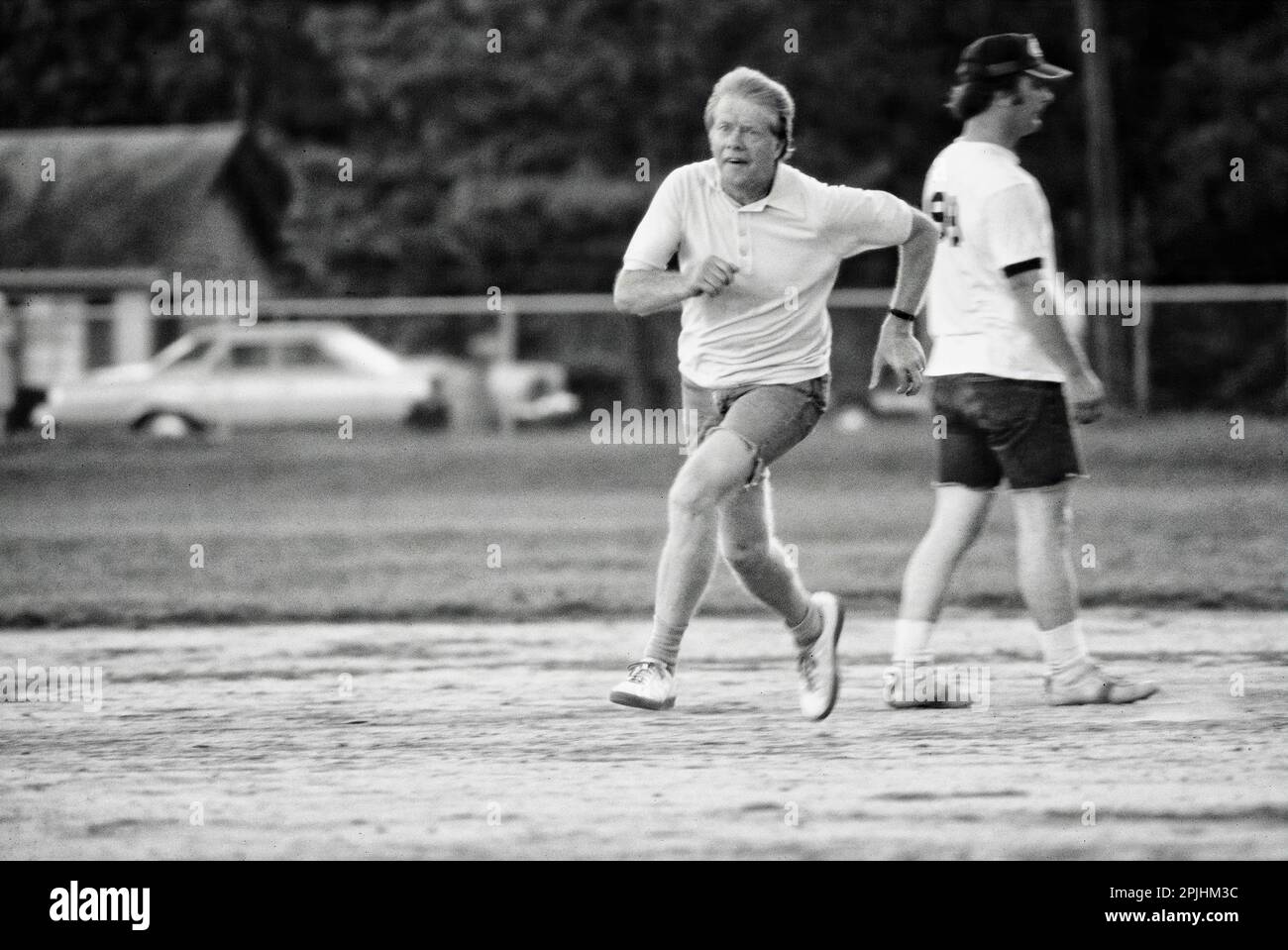 President Jimmy Carter, VP Walter Mondale and teams play softball in ...