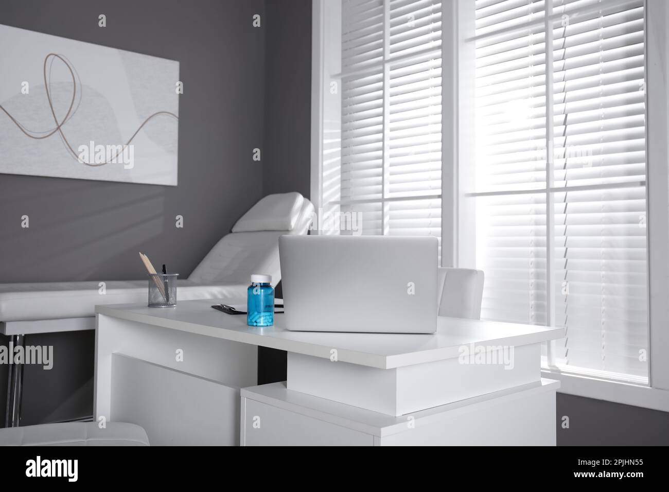 Medical drugs modern visit hi-res stock photography and images - Alamy