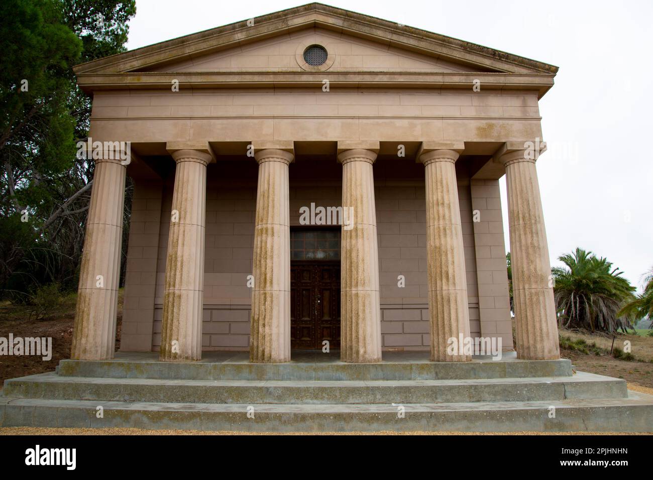 Seppeltsfield winery and mausoleum hi-res stock photography and images ...