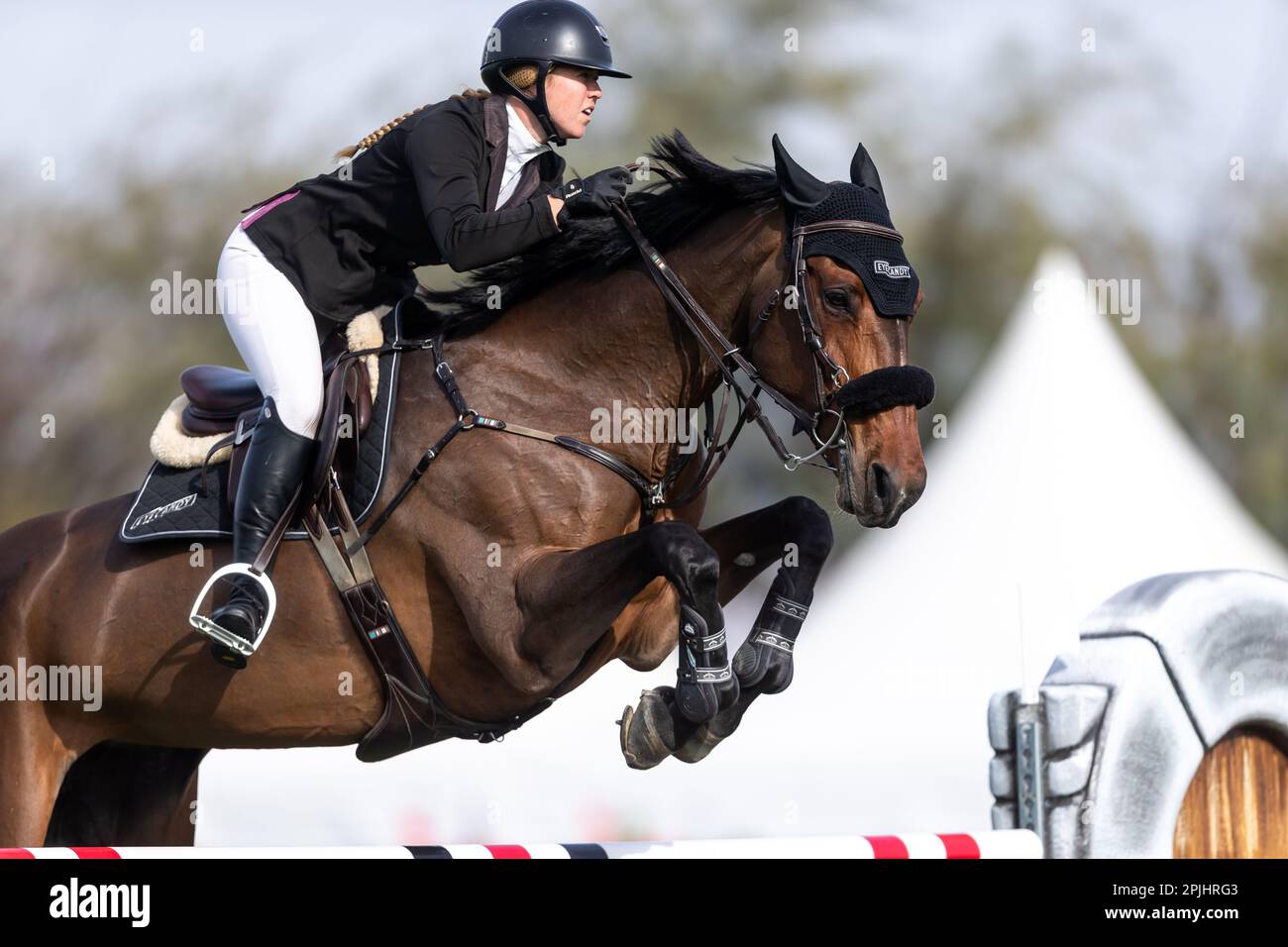 Jacqueline Steffens-Daley from Canada competes at a Major League Show ...