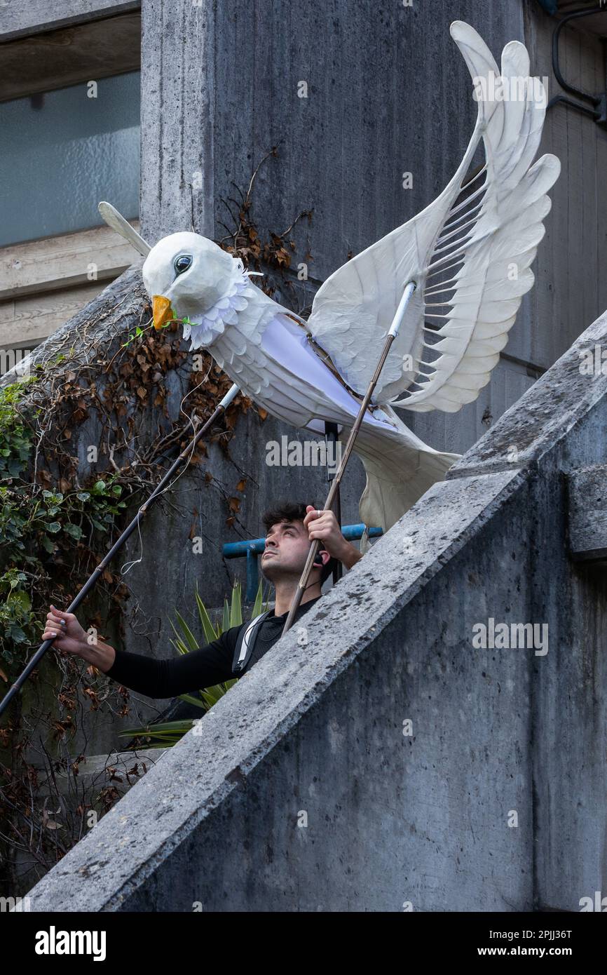 London, UK. 2nd April, 2023. A dove puppet is prepared to greet Little ...